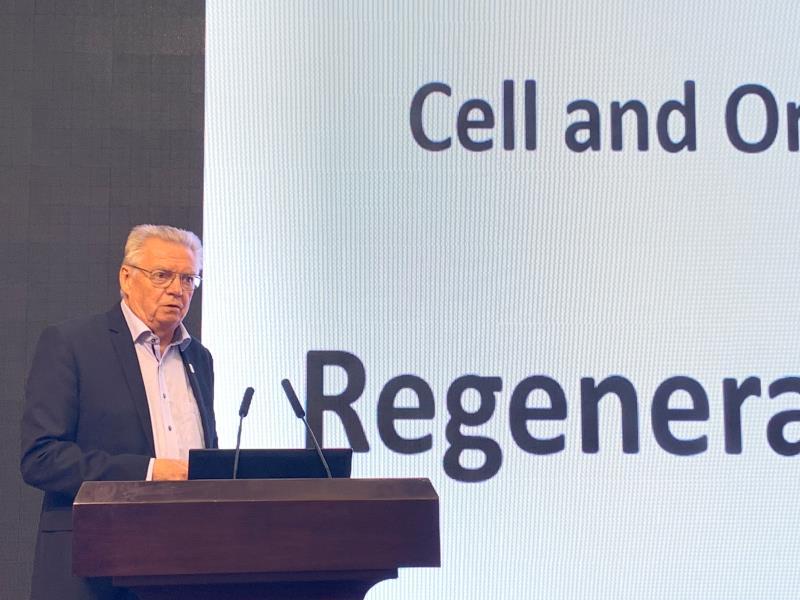 丹麦皇家科学院院士 Lars Bolund